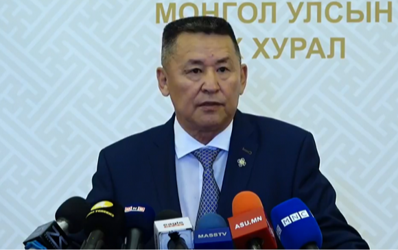 Ш Адьшаа гишүүний санаачилсан хуулийн төсөл дэмжлэг авсангүй буцав